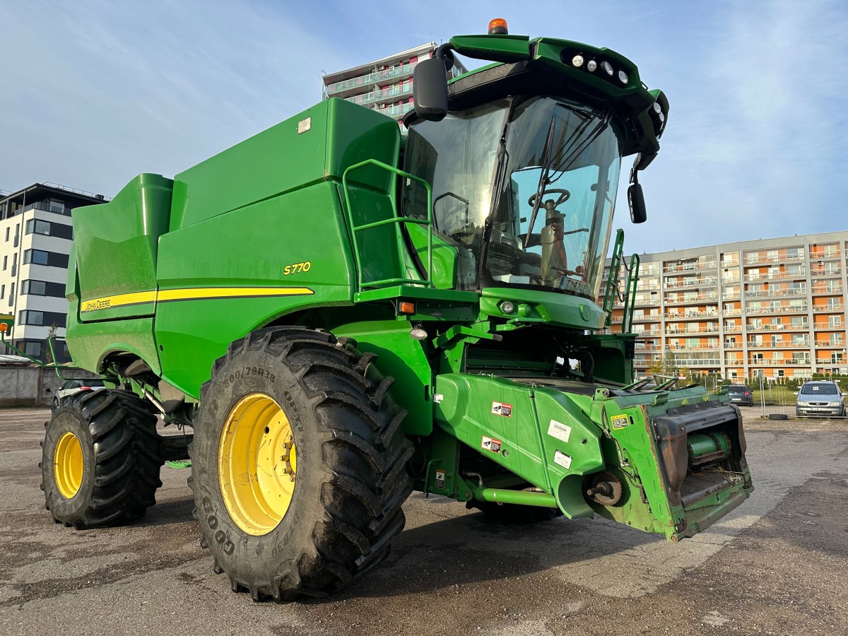 John Deere S770- Novarent.lt